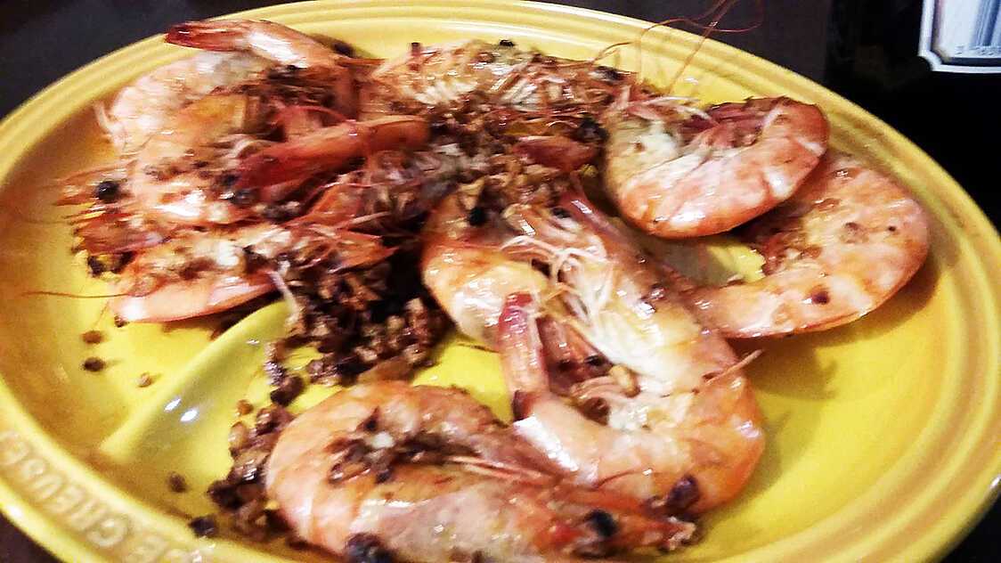 Recipe of Prawns in Garlic and Butter (Hilabos na hipon)